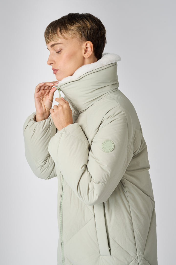 Women's Winter Coats & Jackets | The Recycled Planet